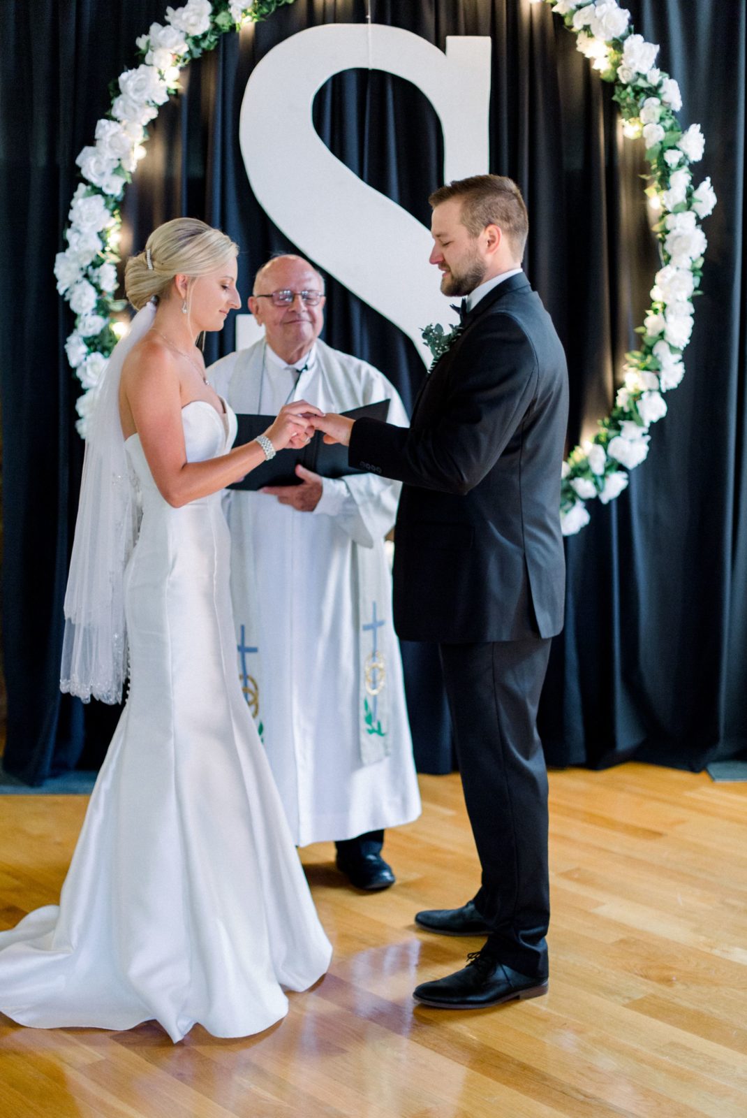 Jared & Briley | New Harmony Wedding » Sharin Shank Photography